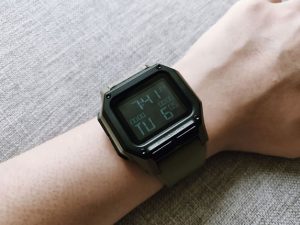 A Simple Guide to Setting a Digital Watch